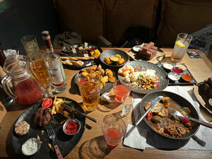 The Bull (Bolshaya Tulskaya Street No:13), restoran  Moskova'dan