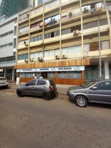 Esplanada Marginal (Luanda Province, Municipality of Luanda, Bungo), kafe  Loanda'dan