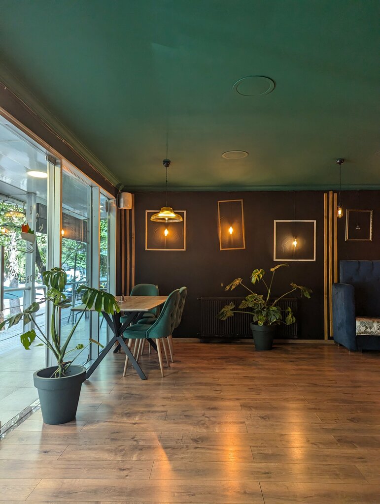 Kafe Freeduchio, Batum, foto