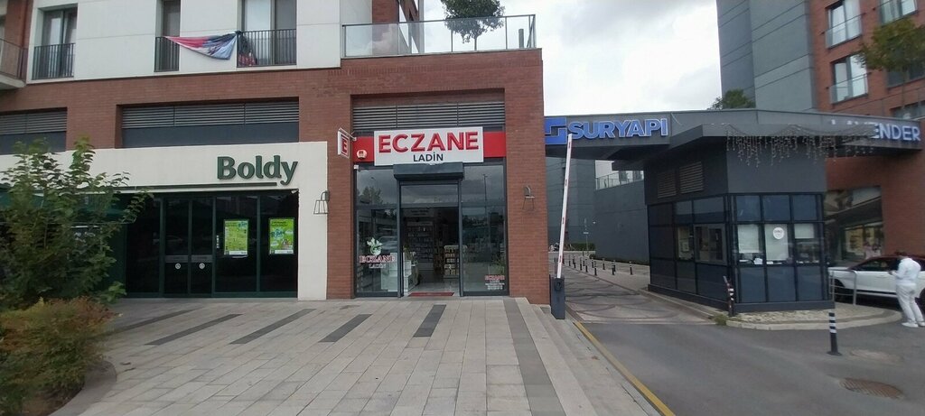 Eczaneler Ladin Eczanesi, İstanbul, foto