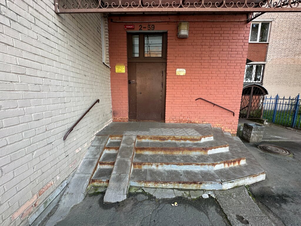 Bina, site yönetimi ТСЖ Просвещения, 35, Saint‑Petersburg, foto