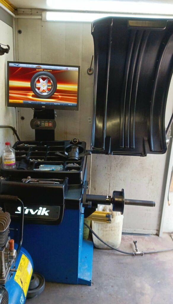 Oto lastik tamiri TiRe SeRvIcE, Moskova, foto