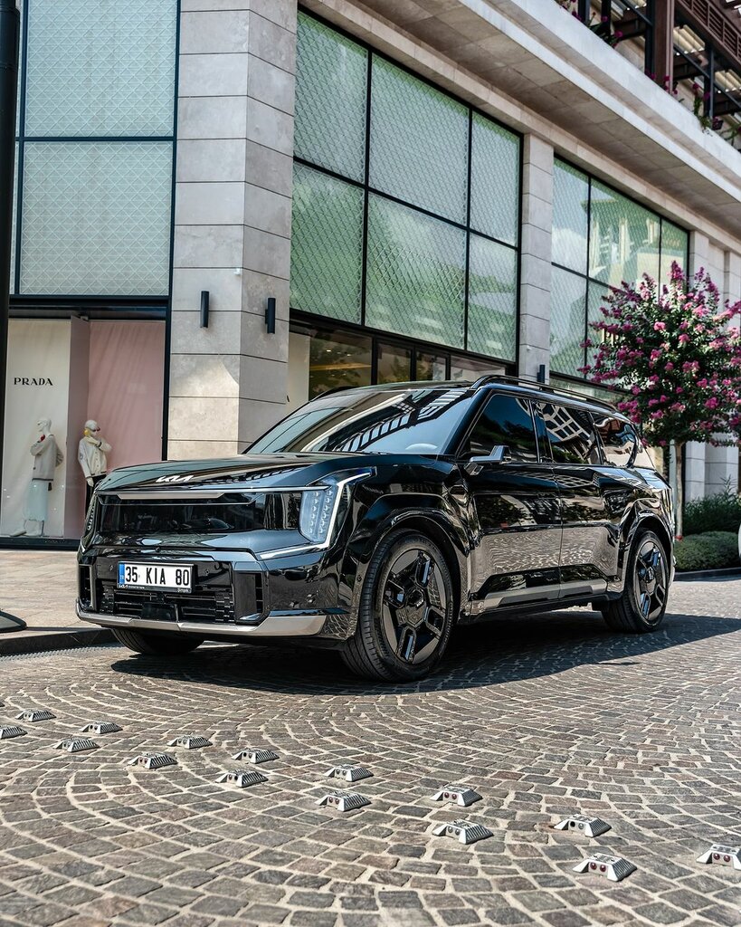 Otomobil satış galerileri Şimşek otomotiv, İzmir, foto