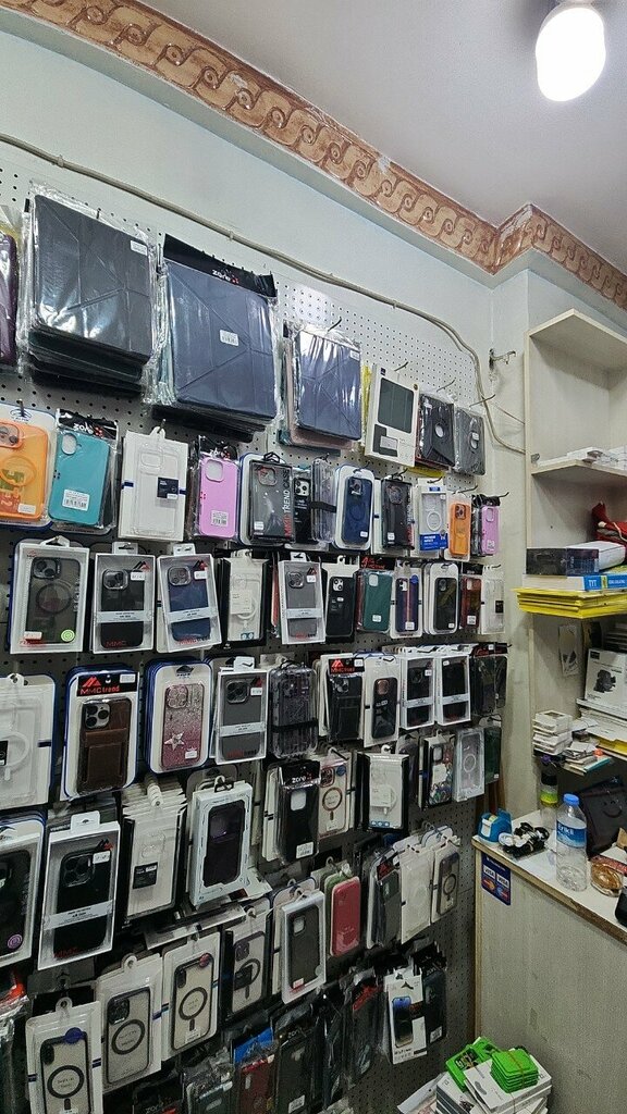 Cep telefonu aksesuarları Aksesuarcım, İstanbul, foto