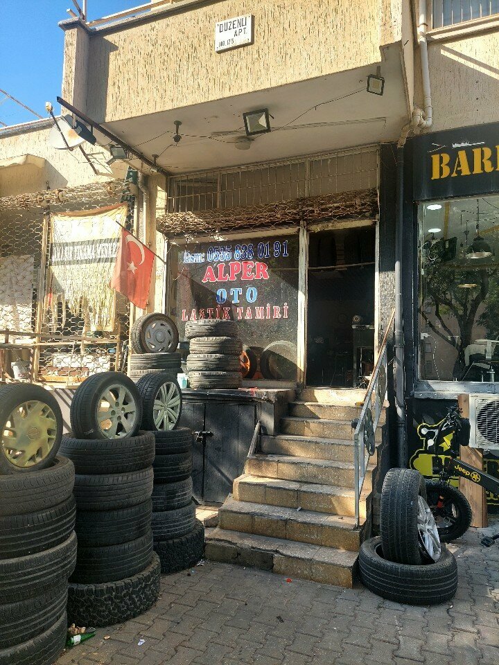 Jant ve lastikçiler Alper Oto Lastik, Adana, foto