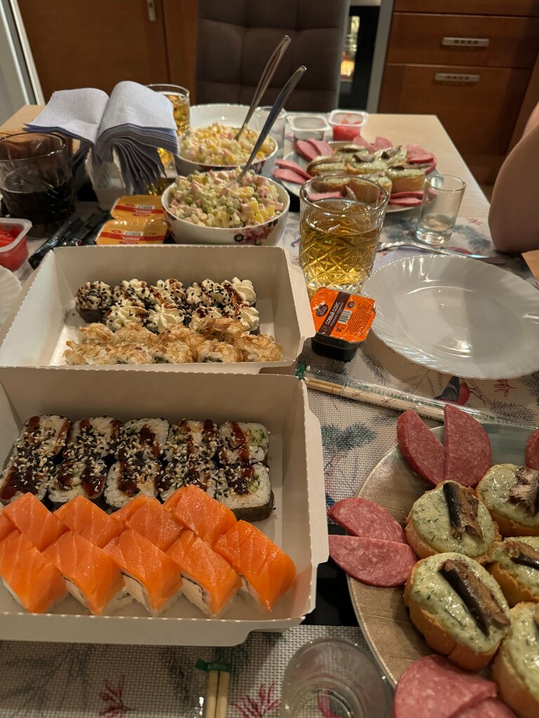 Hazır yemek teslim servisleri Брависсимо, Jeleznogorsk, foto