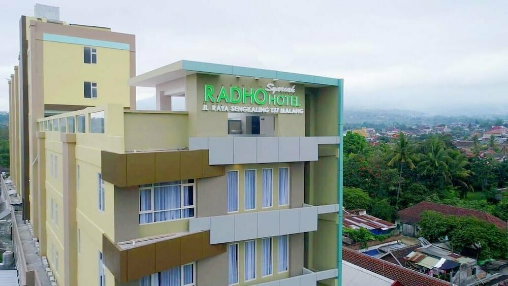 Otel Syariah Radho Hotel Sengkaling, , foto