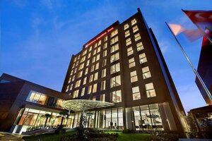 Hilton Garden Inn Istanbul Beylikduzu (İstanbul, Esenyurt, Barbaros Hayrettin Paşa Mah., 1999. Sok., 9), otel  İstanbul'dan