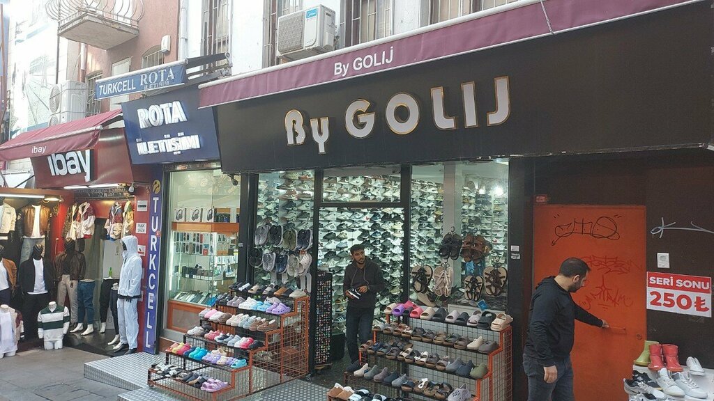 Ayakkabı mağazaları By Golij, İstanbul, foto