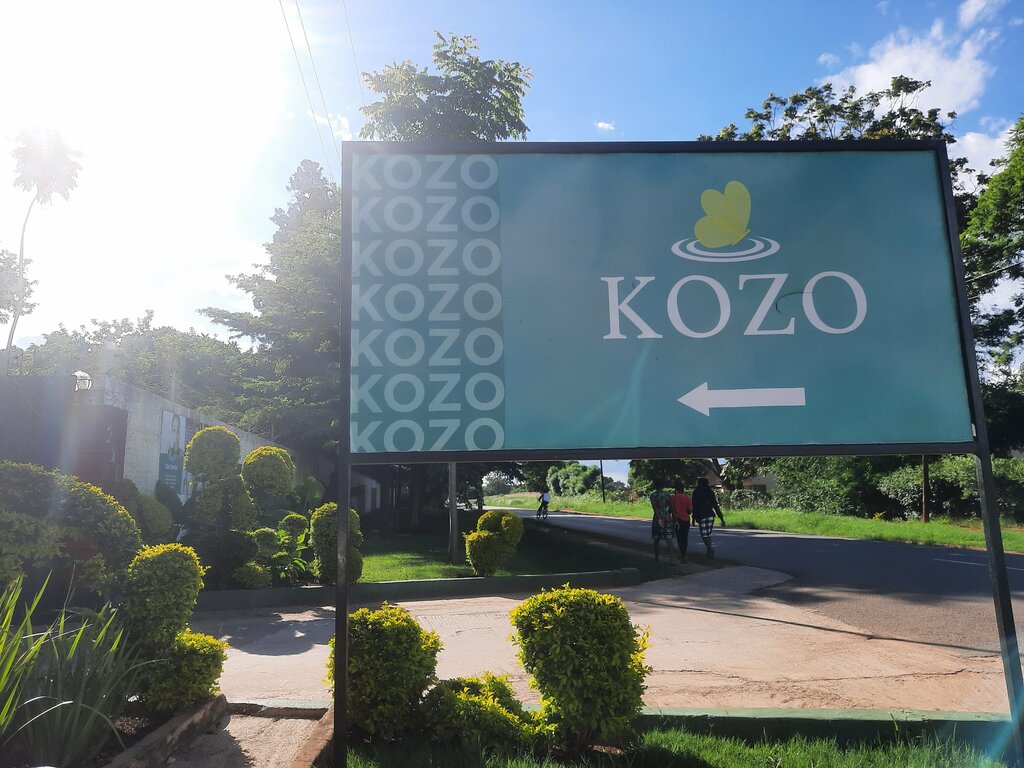 Mini-market Kozo Hair and Day SPA, Lusaka, foto