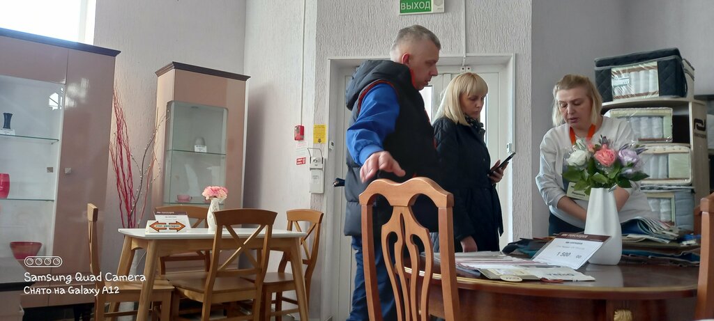 Mobilya mağazaları Pinskdrev, Slutsk, foto