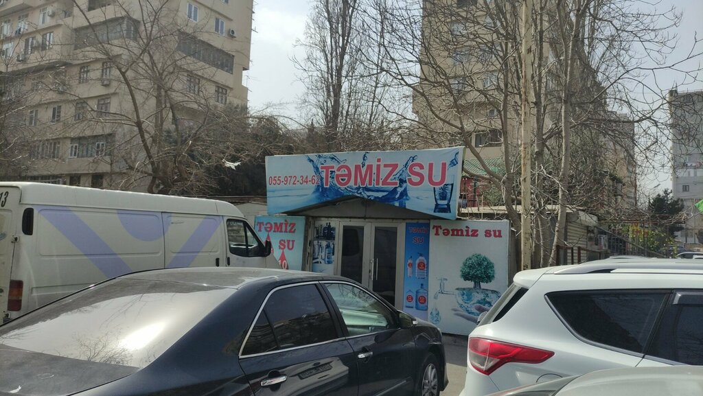 Su satışı Təmiz su, Bakü, foto