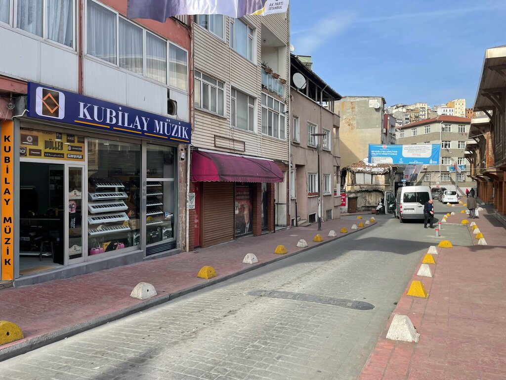 Enstrüman mağazaları Kubilay Müzik Aletleri, İstanbul, foto