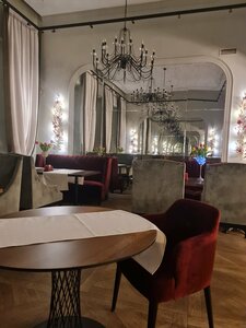 Restoran Galereya (Muzeynaya ulitsa No:3, selo Abramtsevo), restoran  Moskova ve Moskovskaya oblastından