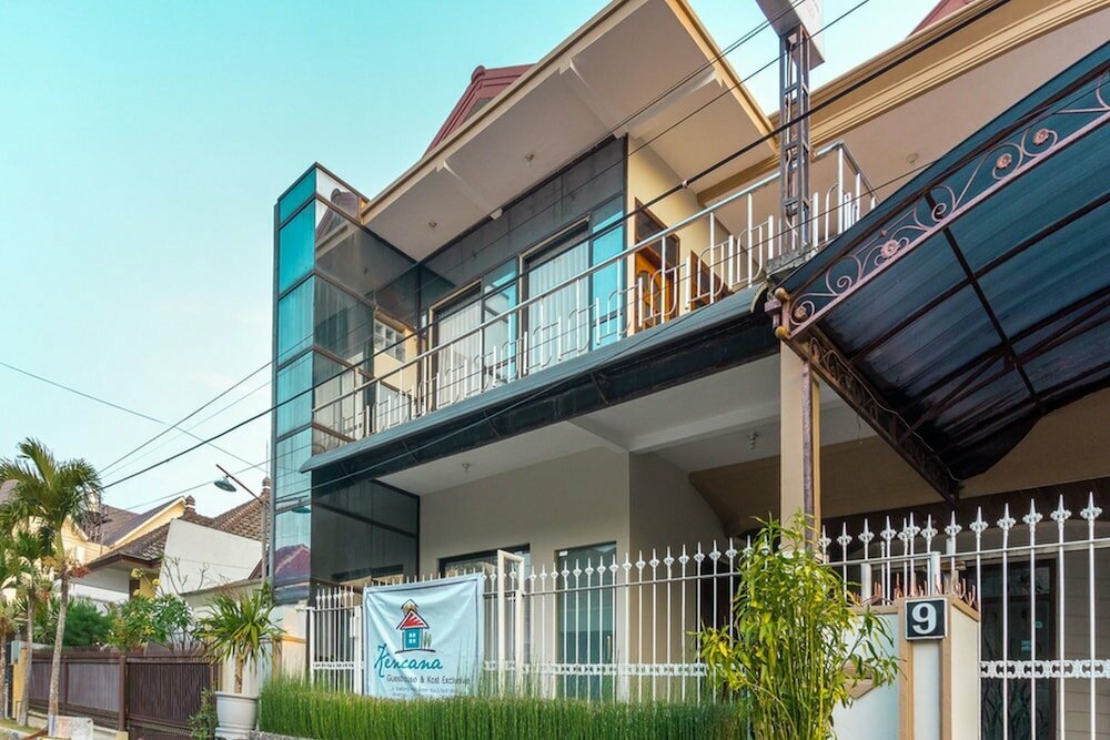 Otel RedDoorz Hostel @ Borobudur Street, Malang, foto