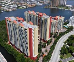 Sunny Isles Apartments (Florida, Miami-Dade County, North Miami Beach, North Bay Road), otel  Florida Eyaleti'nden