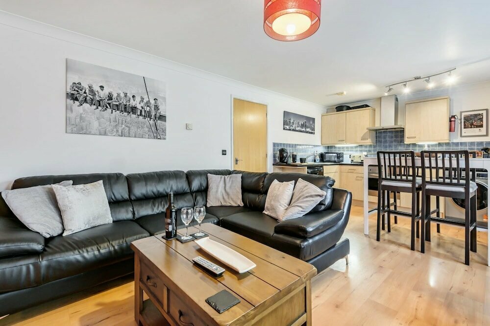 Otel Stylish 2 Bedroom Apartment Central Exeter Parking on Site, Exeter, foto