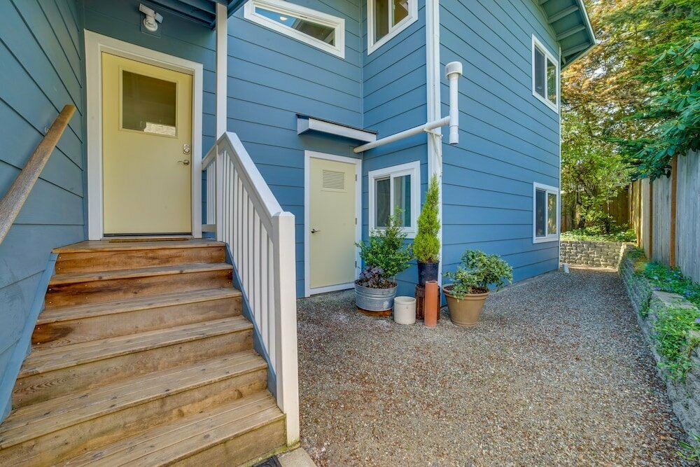 Otel Bellevue Vacation Rental w Balcony Near Lake!, Bellevue, foto