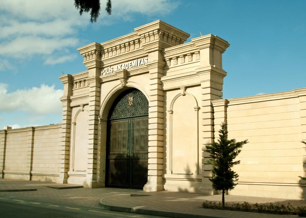Üniversiteler Police Academy, Bakü, foto