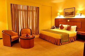 Ramada by Wyndham Katunayake Colombo International Airport (-), otel