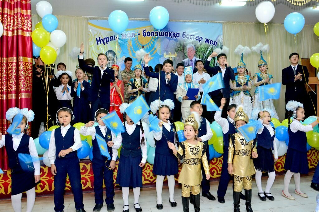 Ortaokul General Education Secondary School No. 83 Kmm, Çimkent (Şımkent), foto