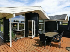 6 Person Holiday Home in Tranekaer (Southern Denmark, Langeland Kommune, Dageløkke Marina, 6), otel  Güney Danimarka'dan