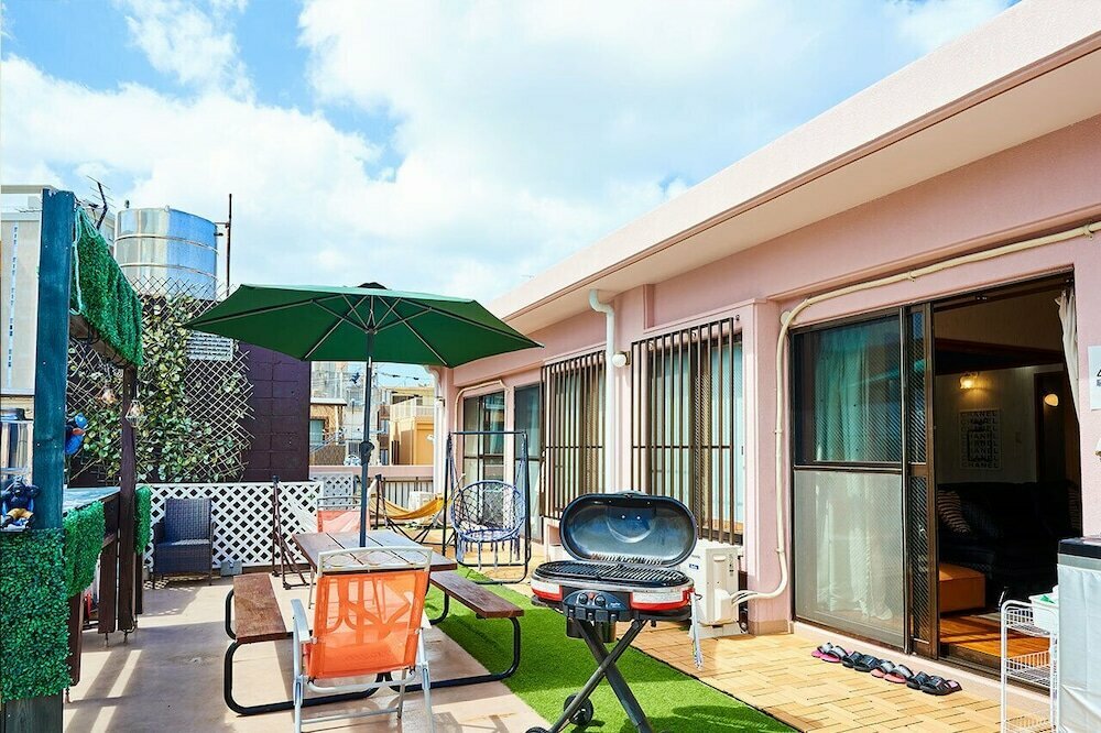 Otel Terrace House Tsubokawa, Naha, foto