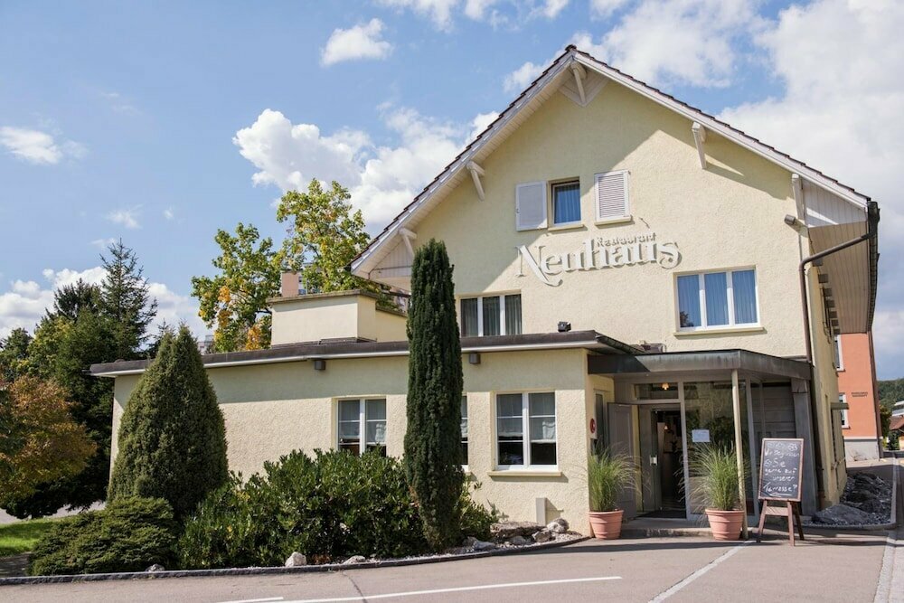 Otel Hotel Restaurant Neuhaus, Aargau, foto