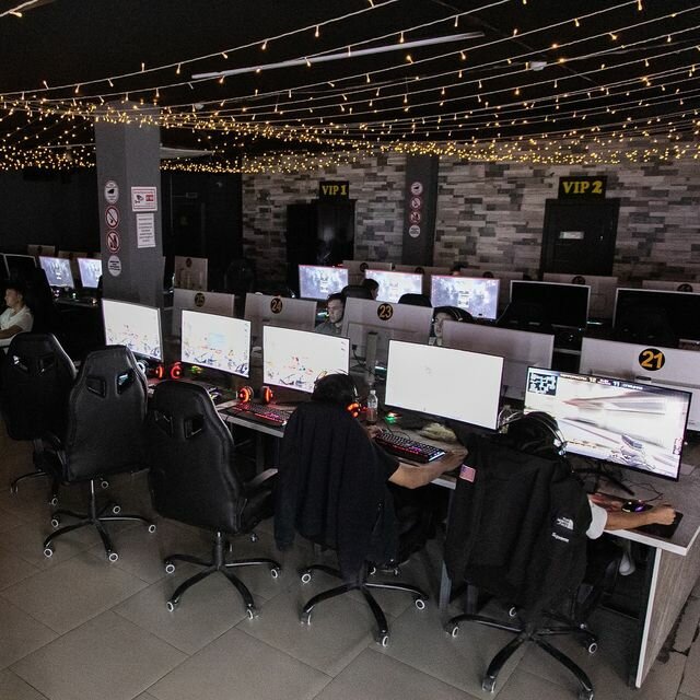 Bilgisayar kulübü Space, Aktav, foto