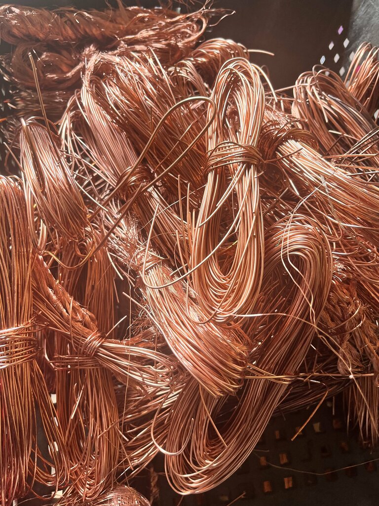 Geri dönüşüm maddeleri Priiom Loma, Moskova ve Moskovskaya oblastı, foto