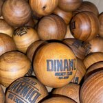 Dinamo Shop (Qulja dańǵyl joly No:2Д), spor mağazaları  Almatı'dan