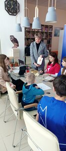 Biblioteka Mezhposelencheskaya TsBS Muk (ploshchad Lenina No:1), kütüphaneler  Pallasovka'dan