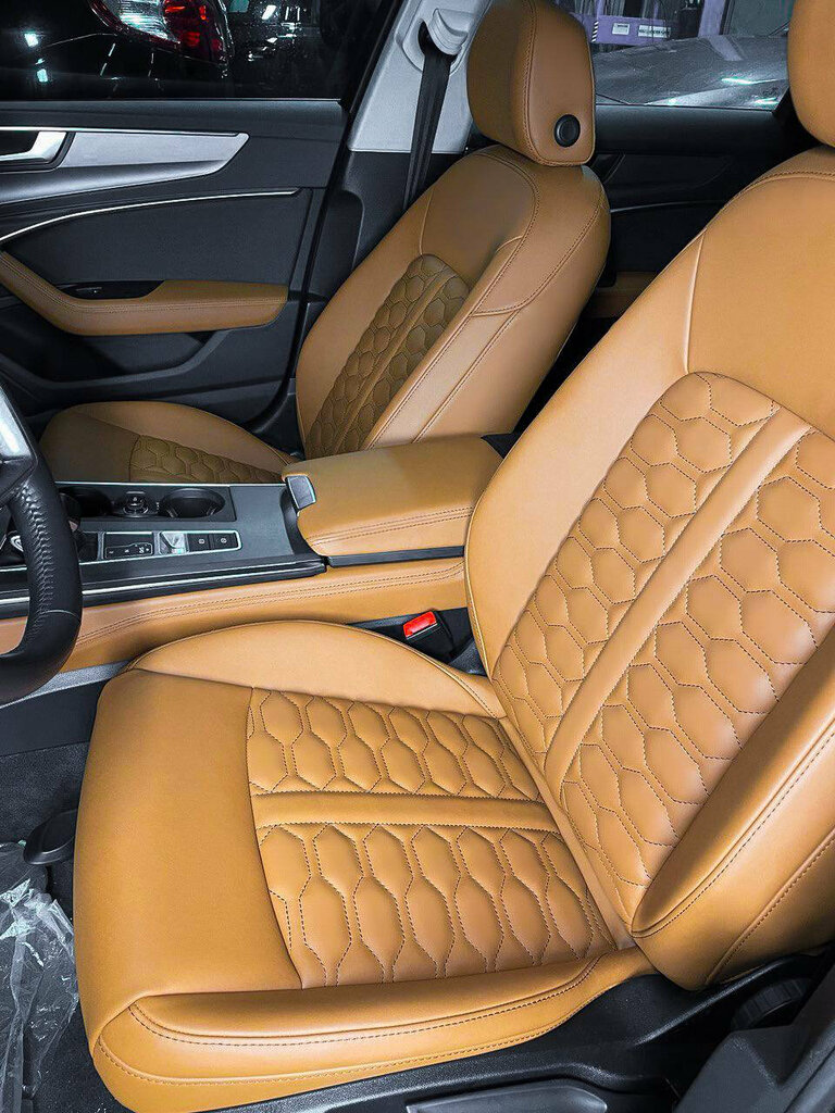 Oto döşeme Black Rock Custom, Minsk, foto