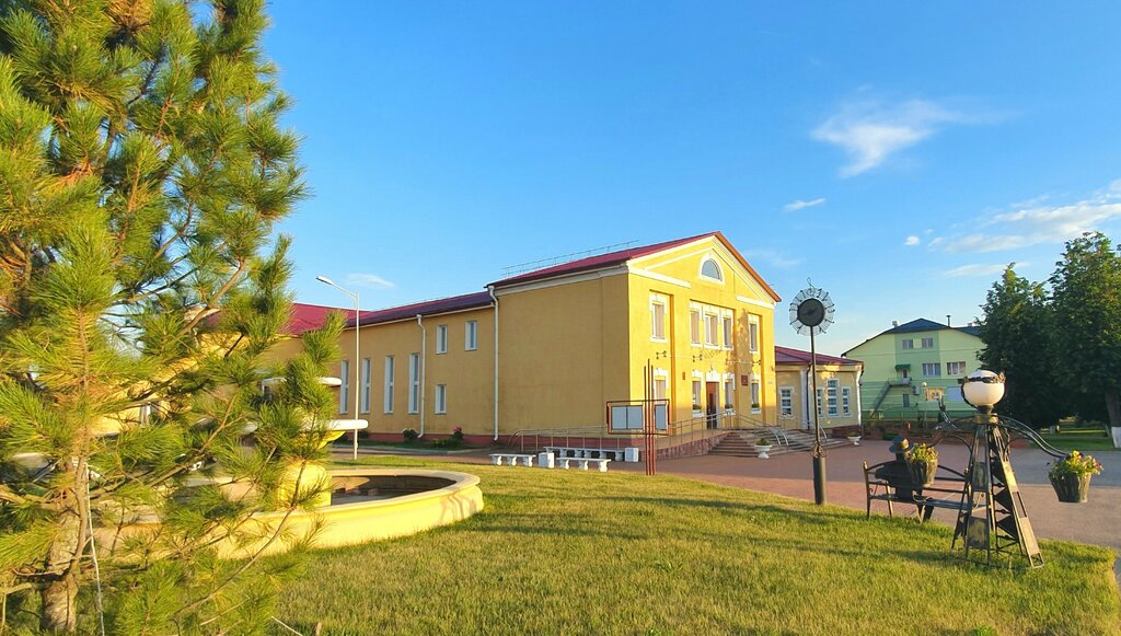 Kültür ocakları Glubokoe City House of Culture, Glubokoye, foto