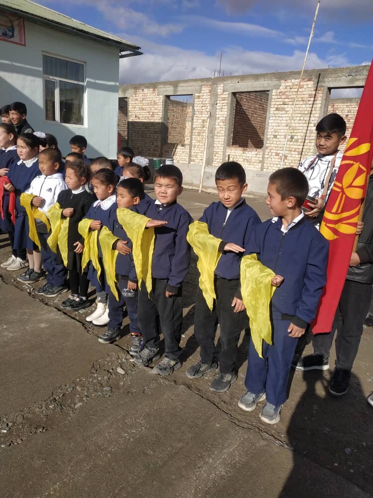 Ortaokul Средняя школа имени Саида Баюми, Oş İli, foto