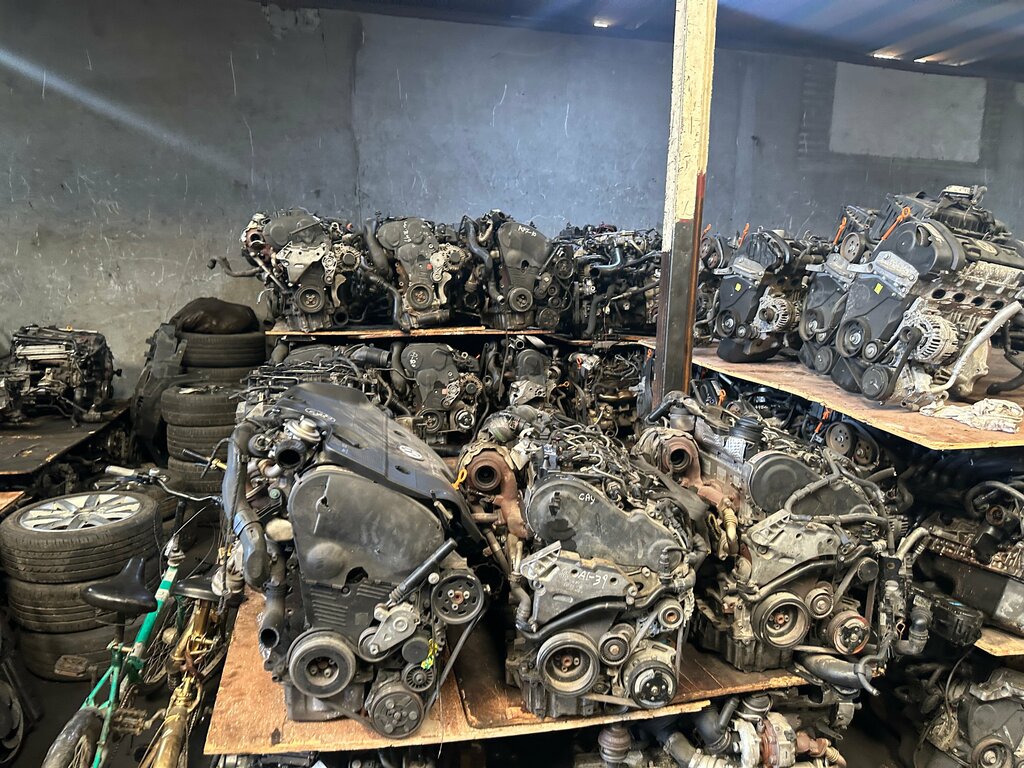 Çıkma yedek parça В разборе, Minskaya oblastı, foto