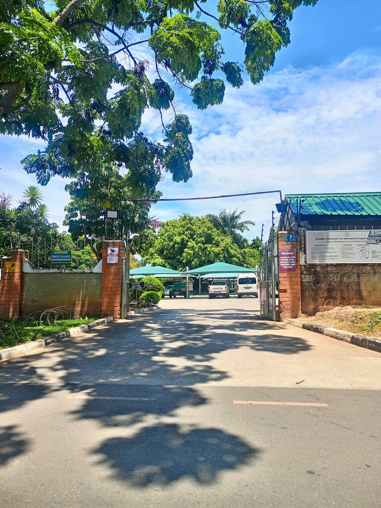 Üniversiteler Zambia Institute of Advanced Legal Education, Lusaka, foto