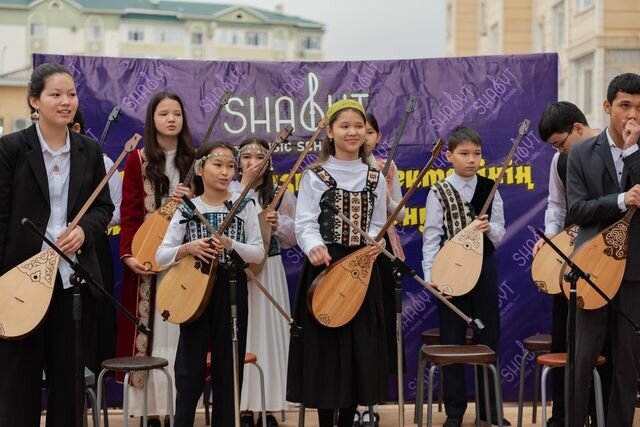 Sanat okulları Shabyt, Aktav, foto