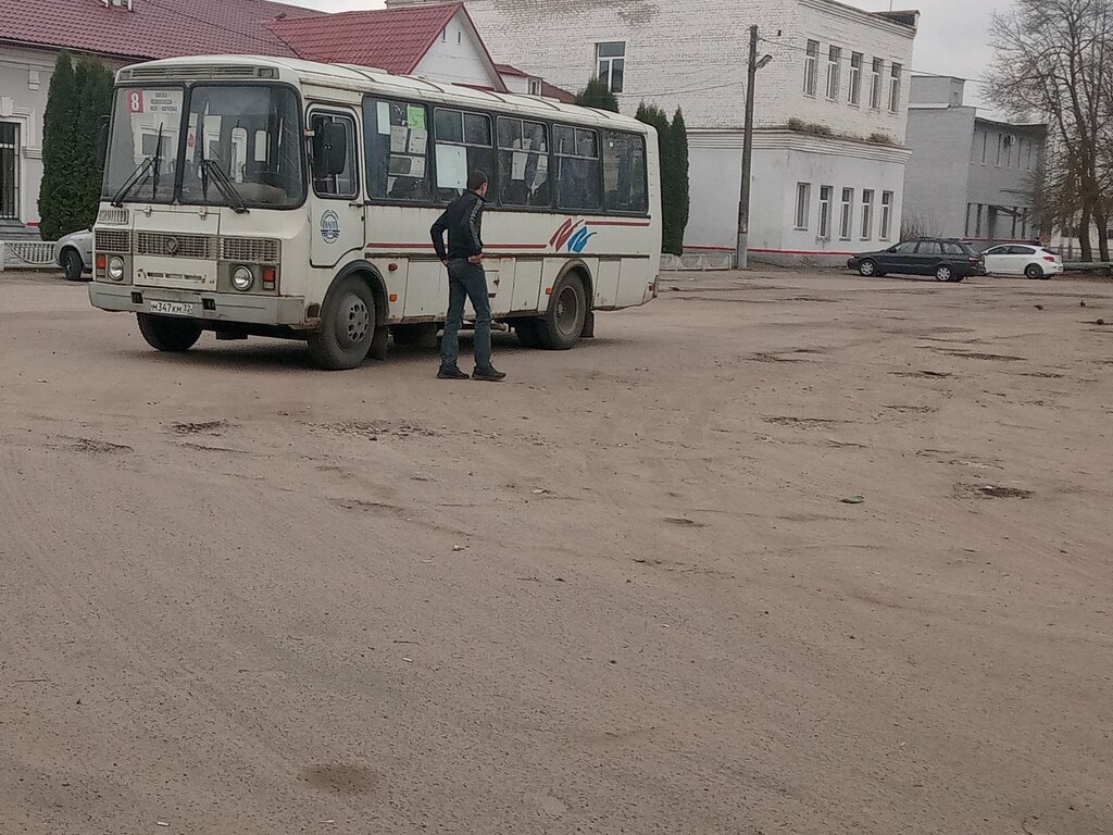 Otopark ve tamirhaneler ГУП Новозыбковское пассажирское автотранспортное предприятие, Novozybkov, foto