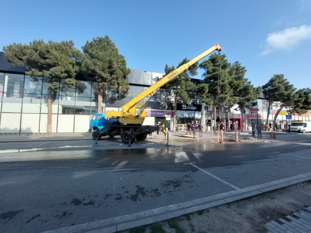 Eczaneler Zəfəran Aptek, Bakü, foto