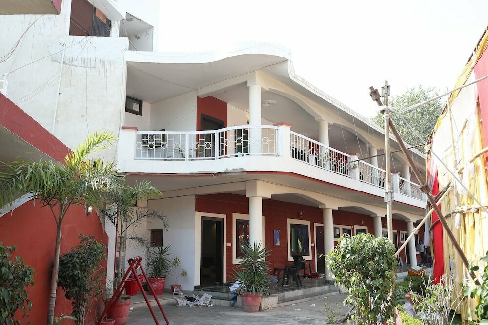 Otel Oyo 6253 Hotel Garden View Resort, Agra, foto