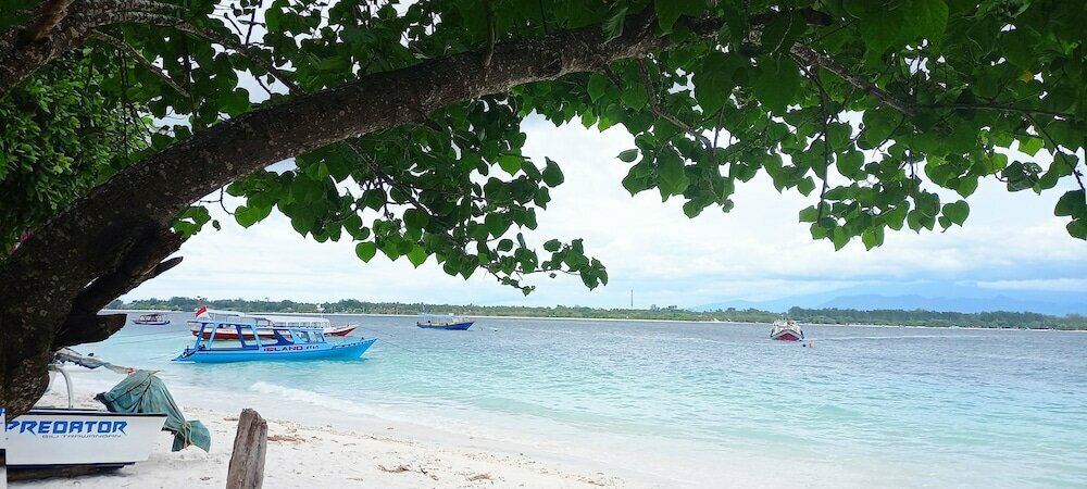 Otel Gili Welldone Guesthouse, , foto