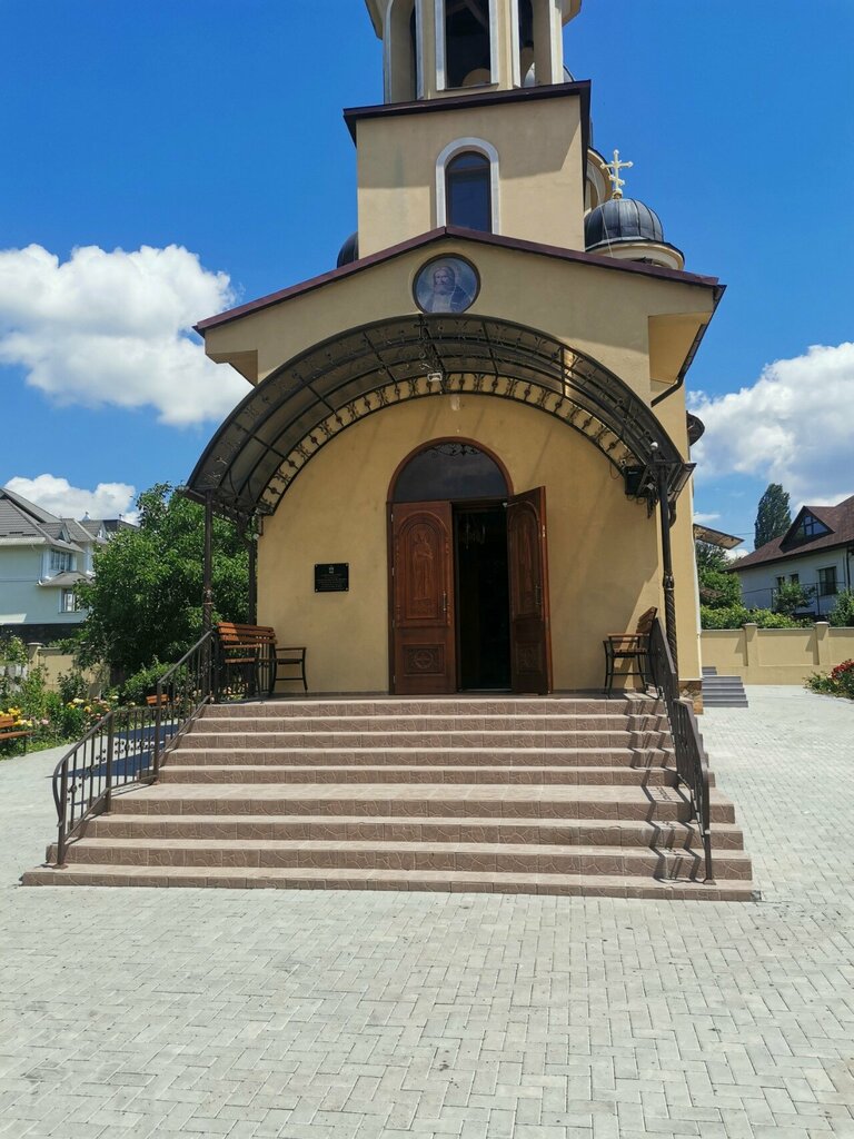 Ortodoks kiliseleri Biserica Sf. Serafim de Sarov, Kişinev, foto