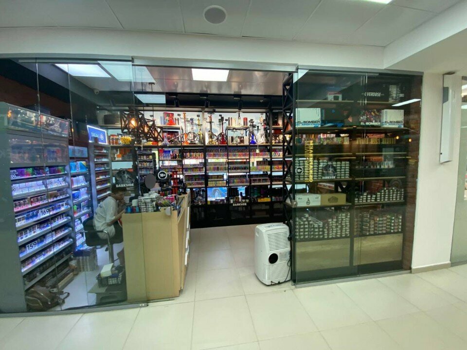 Tütün, sigara mağazaları Магазин табачной продукции, Nijnevartovsk, foto