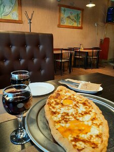 Seriff (Shkolnaya ulitsa No:29, gorodskoy posyolok Sovetskiy), kafe  Saint‑Petersburg ve Leningradskaya oblastından