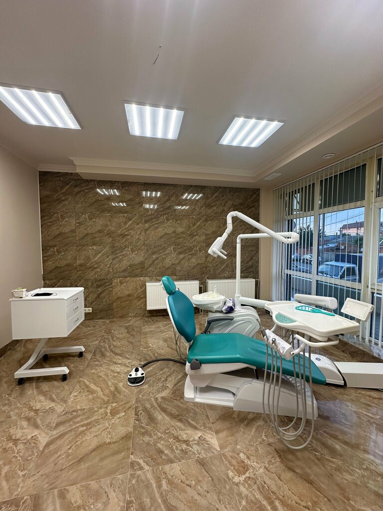 Özel ağız ve diş sağlığı klinikleri ve muayenehaneleri ArKa-stom, Krasnodar, foto