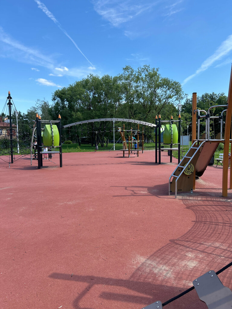 Oyun alanı Playground, Puşkin, foto
