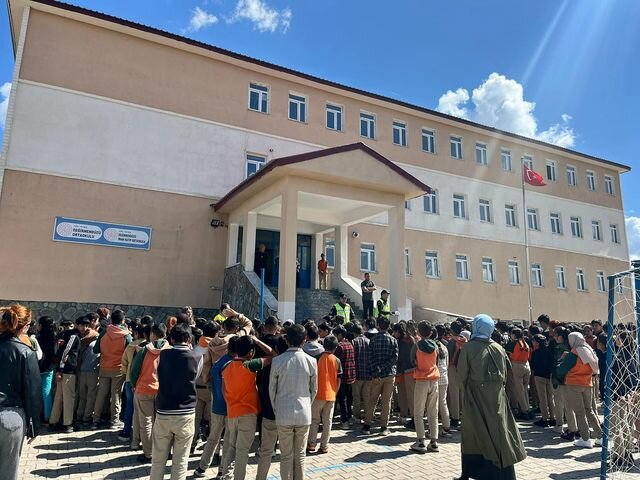 Ortaokul Değirmendüzü Ortaokulu, Patnos, foto