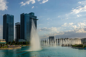 Taskhent City Fountain (Tashkent, Tashkent City Park), seyir terası  Taşkent'ten