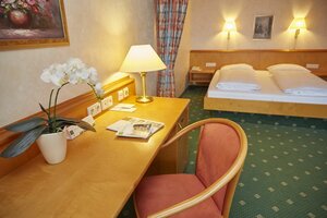 Best Western Hotel Polisina (Marktbreiter Straße No:265, Ochsenfurt), otel  Bavyera'dan